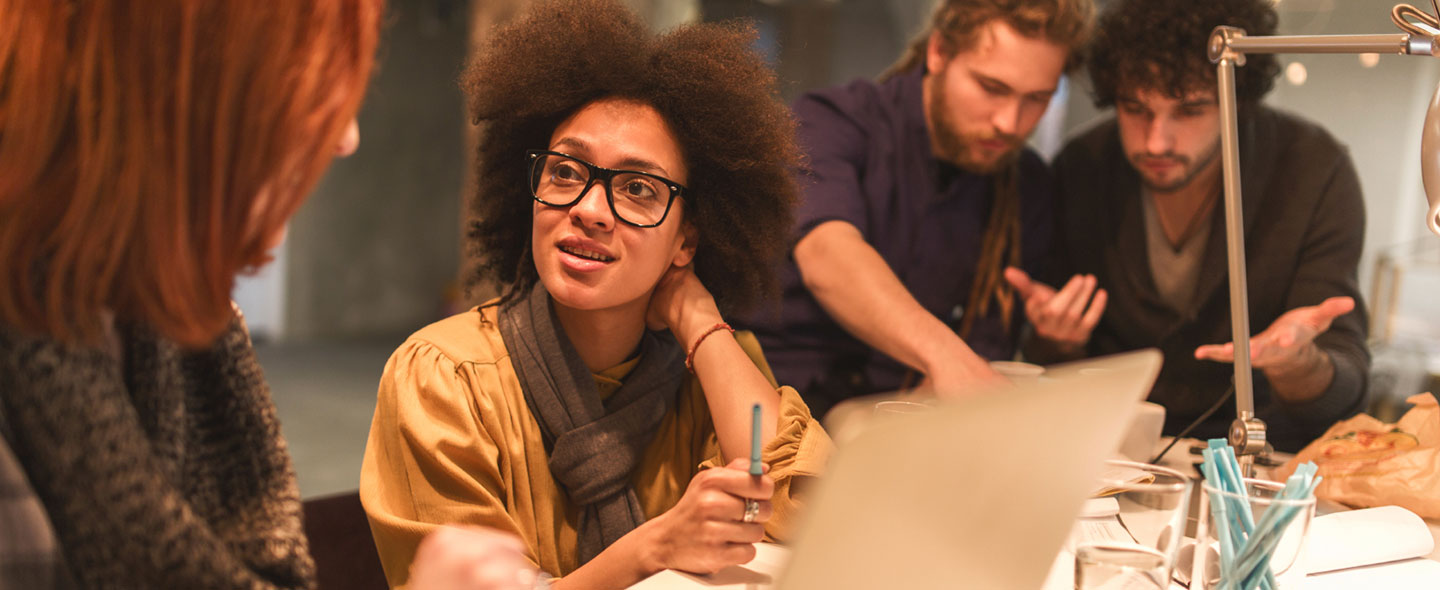 7 Big Challenges in Selecting an Online Community Engagement Platform